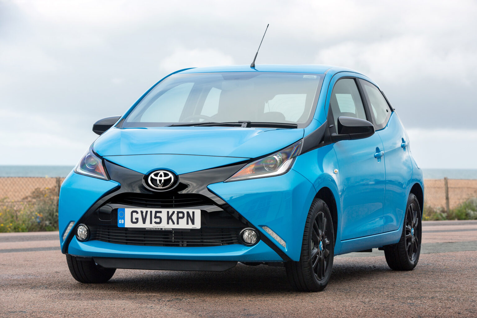 Pressione gomme Toyota Aygo: Guida completa con Tabelle e Reset dei ...
